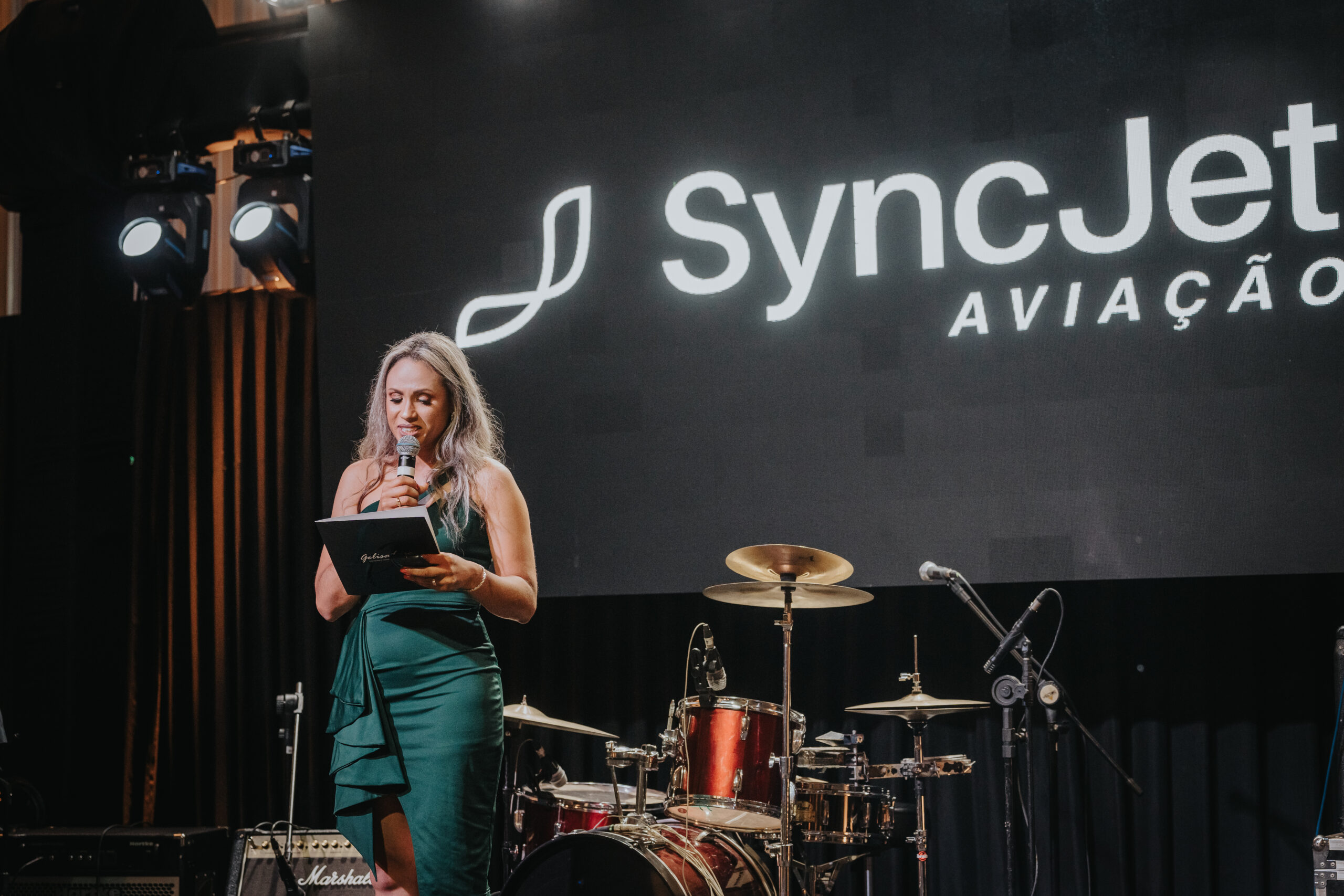 História – sync aero