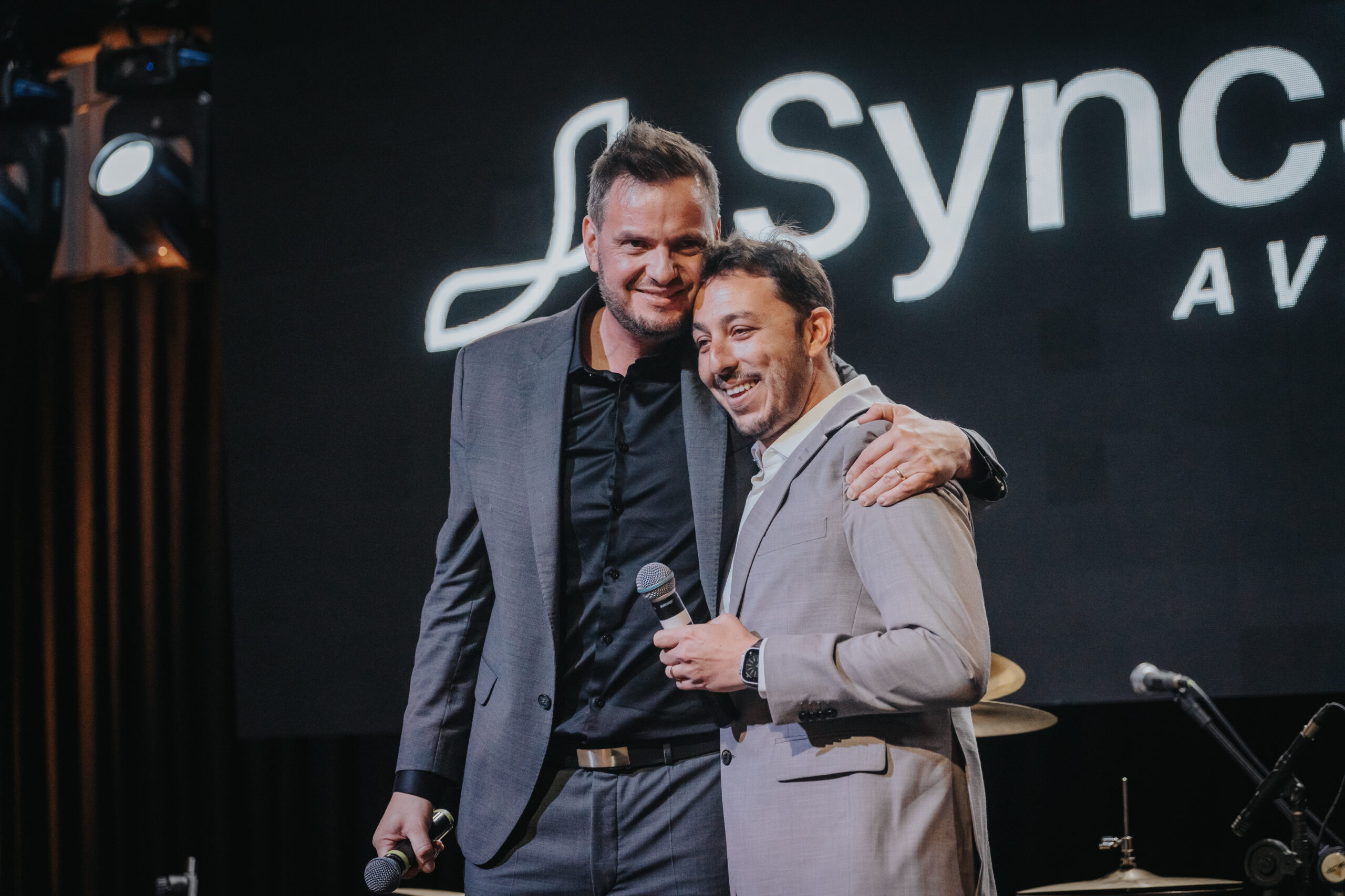 História – sync aero